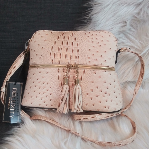 Deluxity | Bags | Nwt Deluxity Los Angeles Crossbody Shoulder Bag ...